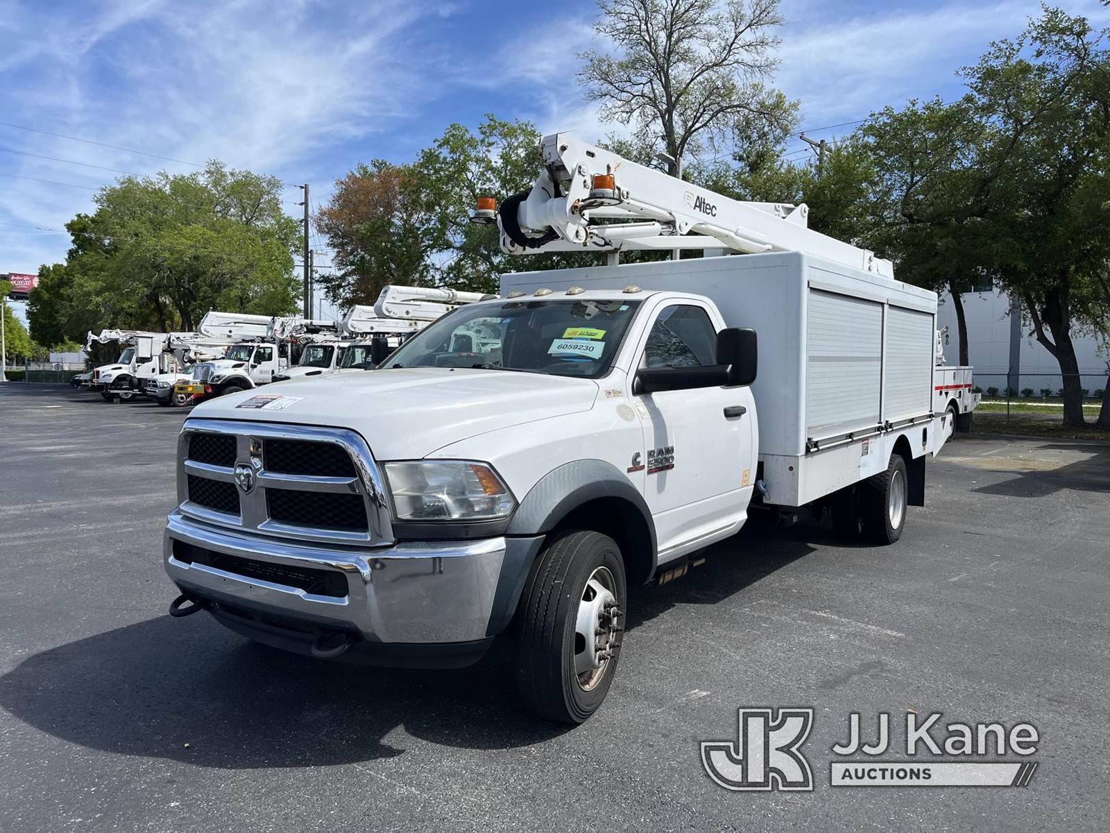 2014 Altec AT248F, 48 ft, Articulating & Telescopic Non-Insulated ...