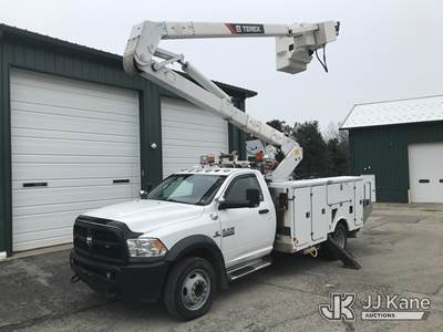 Boom & Bucket Trucks For Sale | MyLittleSalesman.com