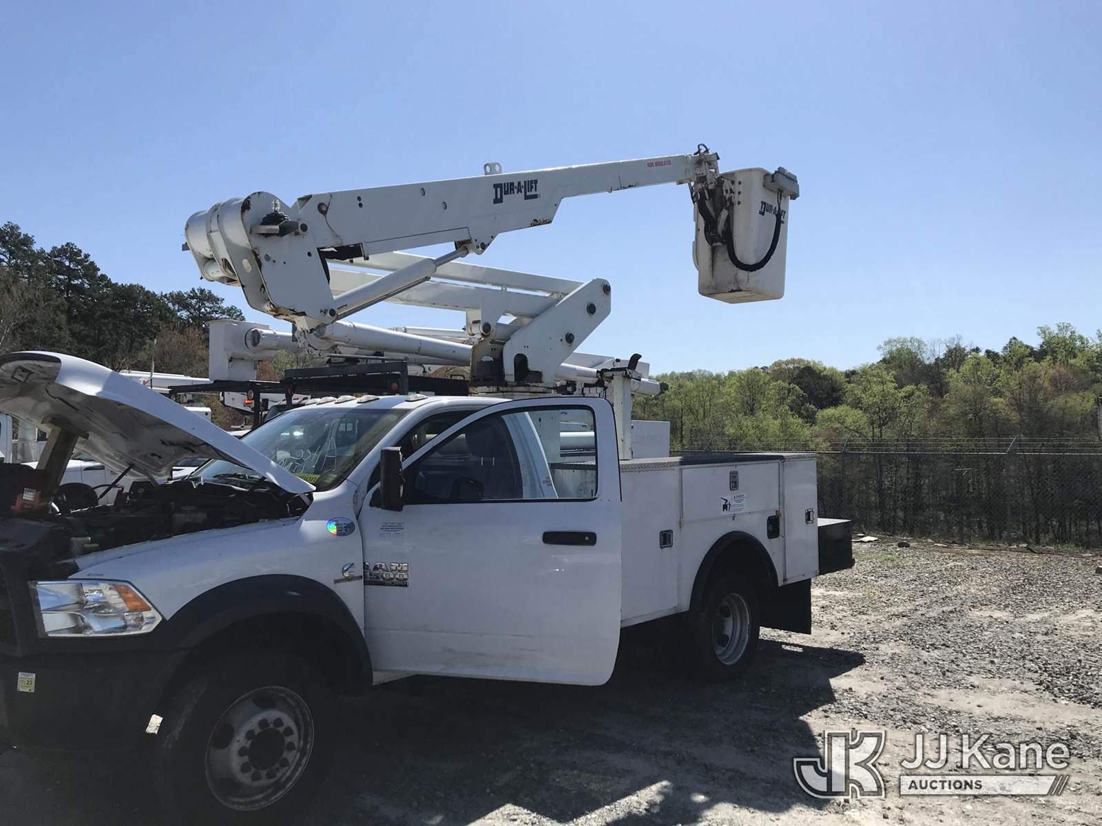 2018 Duralift DTAS-38, 43 ft, Articulating & Telescopic Non-Insulated ...