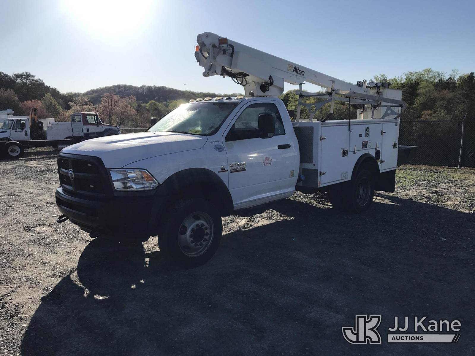 2017 Altec AT200A, 35 ft, Telescopic Non-Insulated Bucket Truck For ...