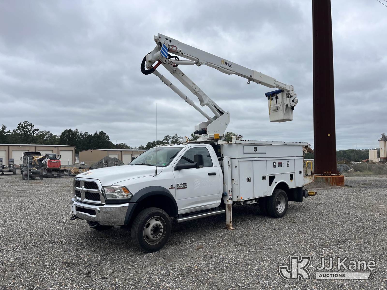 2017 RAM 5500 Boom / Bucket Truck For Sale, 13,890 Hours | Chester, VA ...