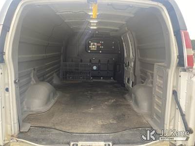 2017 Chevrolet Express G2500 Cargo Van For Sale, 233,122 Miles | Villa ...