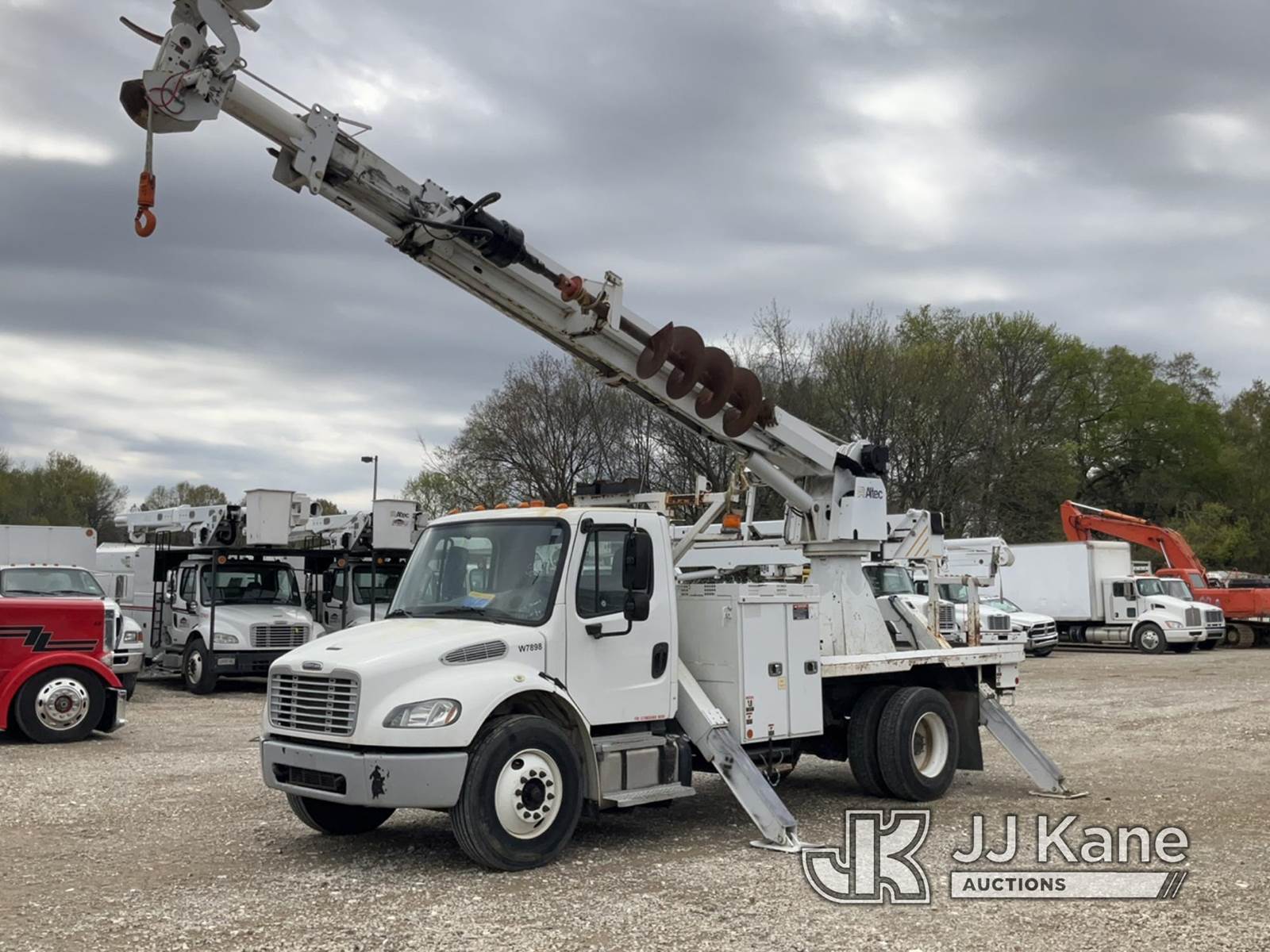 2017 Altec DM47-TR, 23,790 Lb Digger Derrick For Sale, 4,420 Hours ...