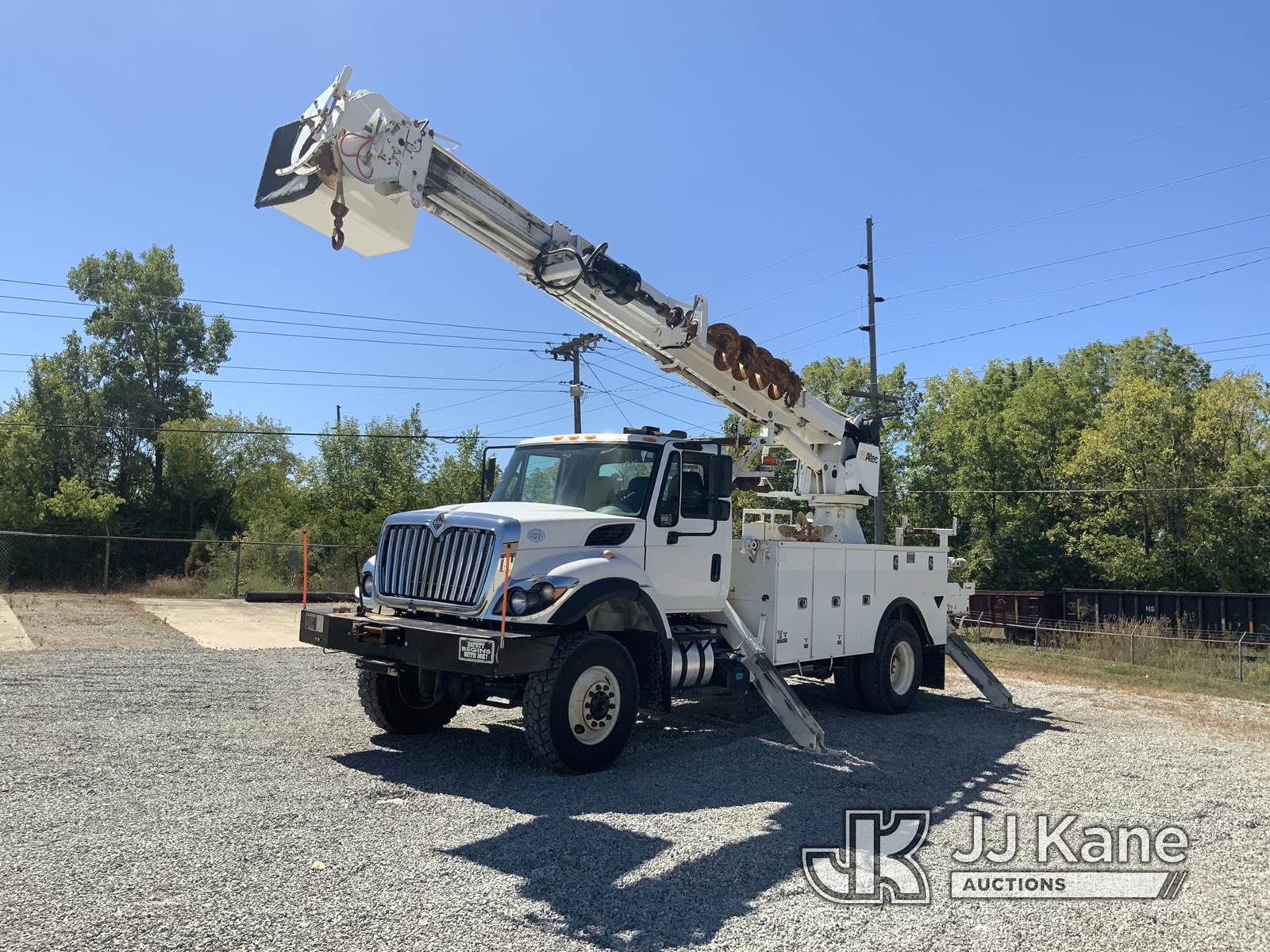 2017 Altec DM47-TR, 23,790 Lb Digger Derrick For Sale, 7,881 Hours ...