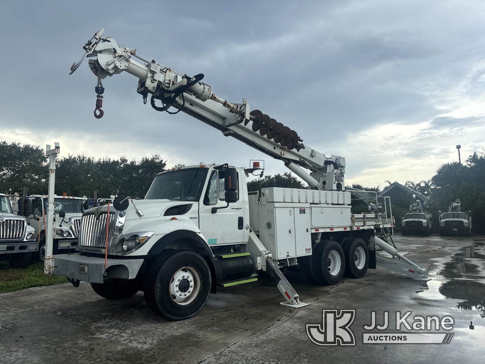 2008 Altec D4050A-TR, 30,000 Lb Digger Derrick For Sale, 35,418 Miles ...