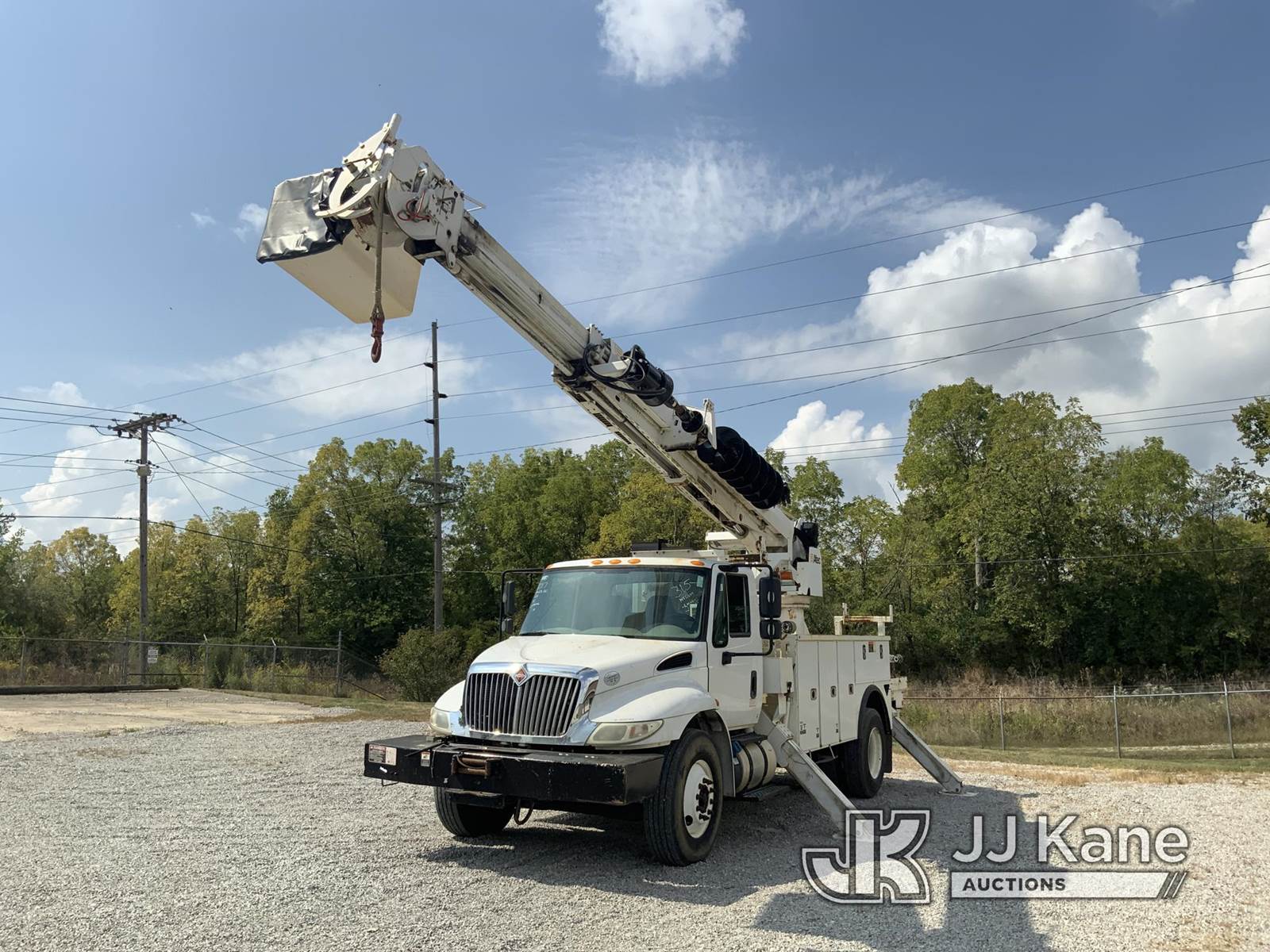 2017 Altec DM47-TR, 23,790 Lb Digger Derrick For Sale, 8,242 Hours ...