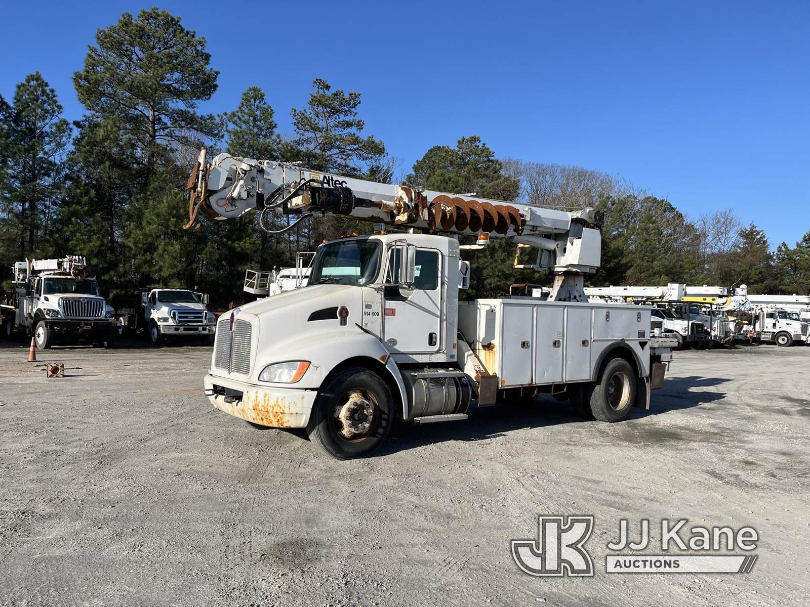2014 Altec DM47B-TR, 23,790 Lb Digger Derrick For Sale, 6,903 Hours ...