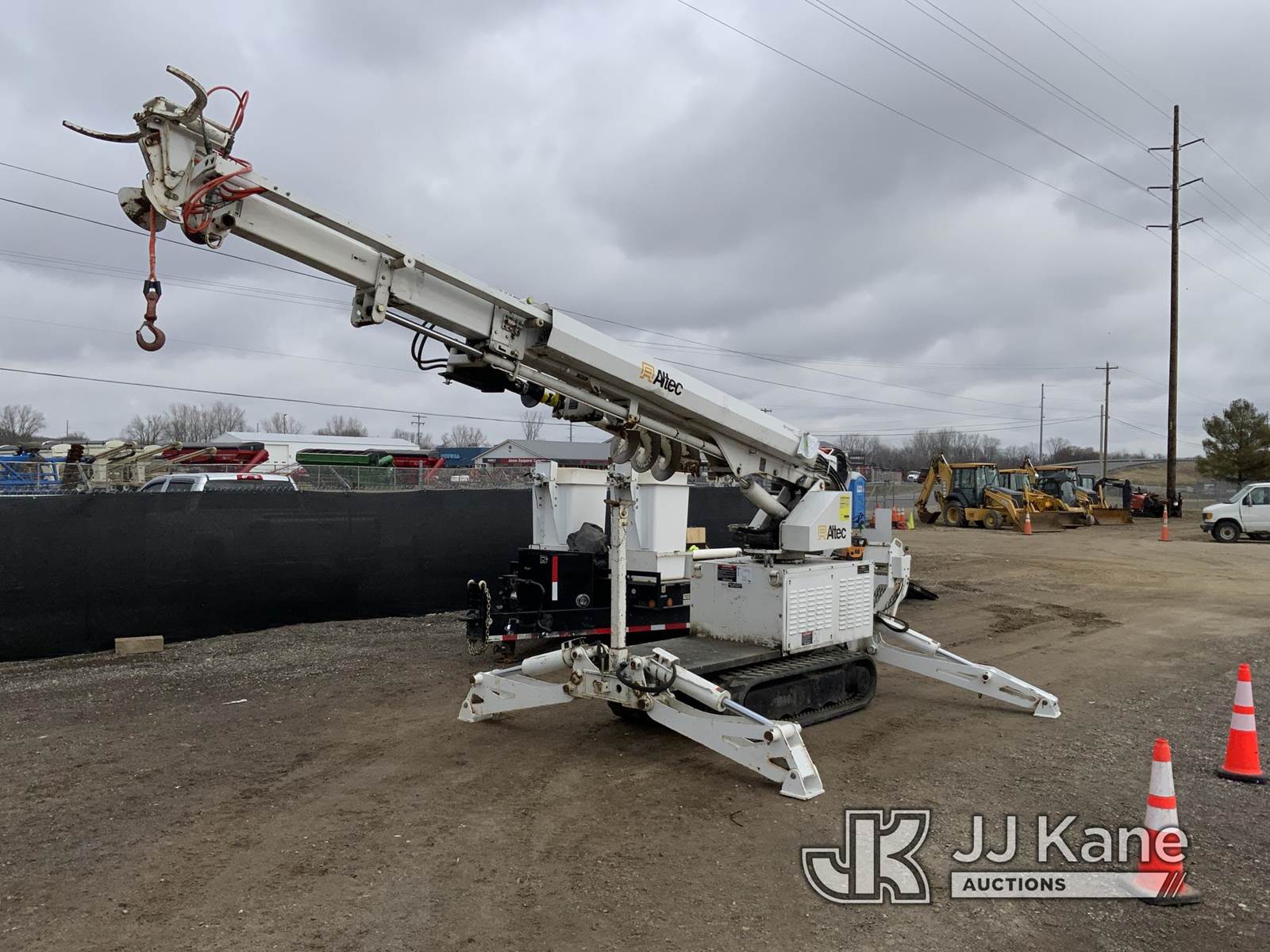 2017 Altec DB37, 3,800 Lb Back Yard Digger Derrick For Sale, 794 Hours ...