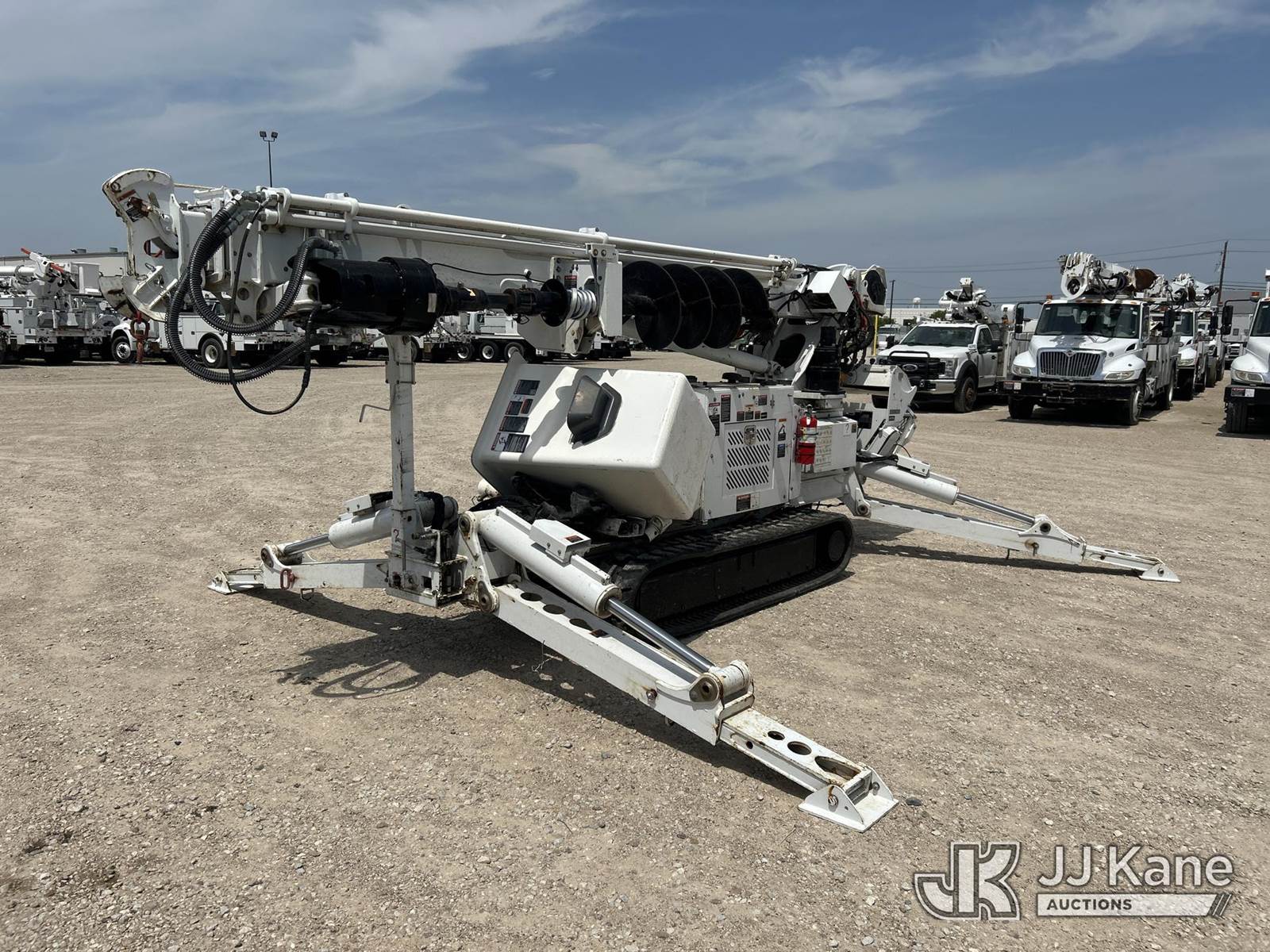 2017 Altec DB41B, Back Yard Digger Derrick For Sale, 852 Hours ...