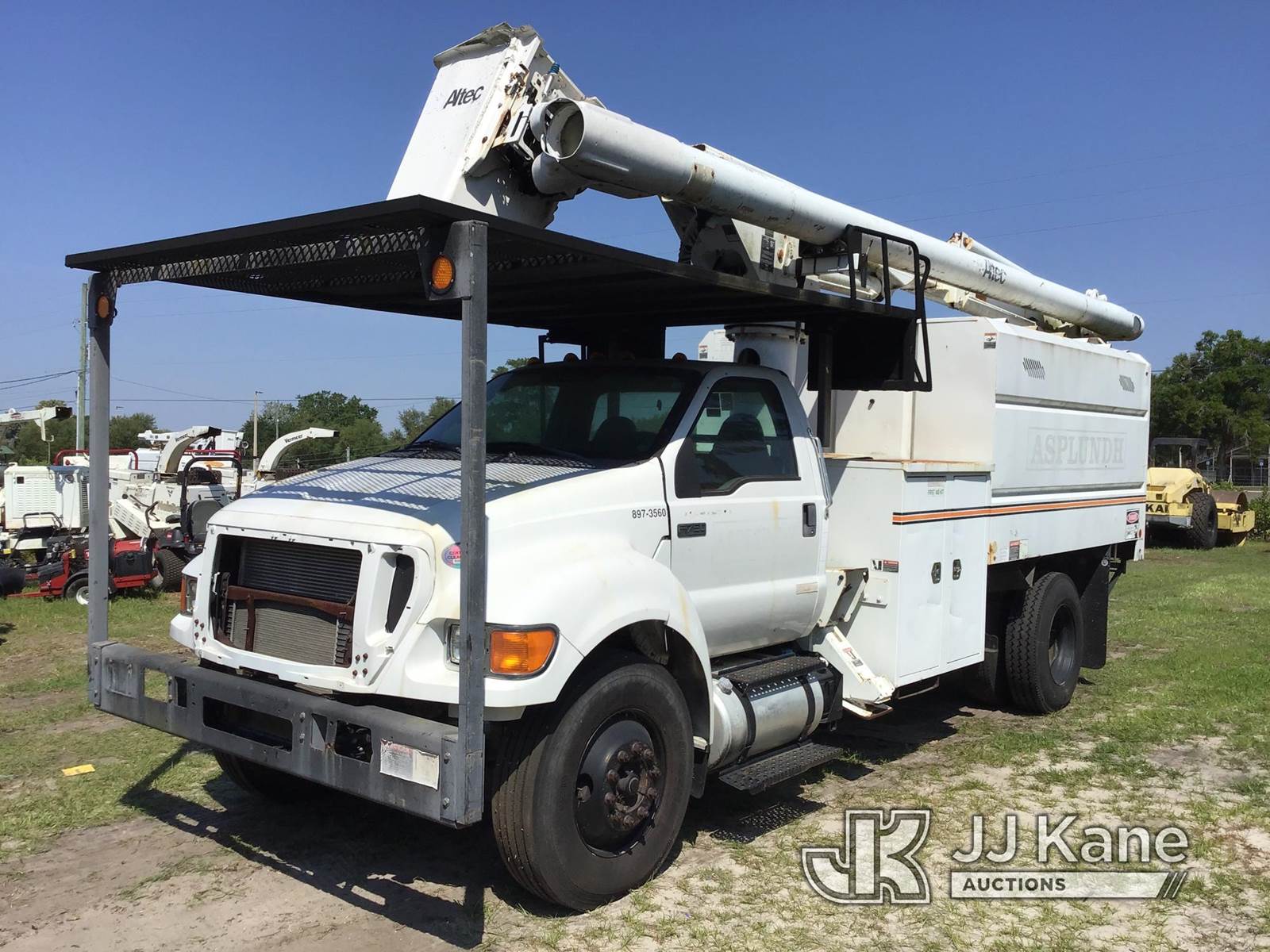 2013 Altec LR756, 60 ft, Over-Center Bucket Truck For Sale | Ocala, FL | OF097 ...