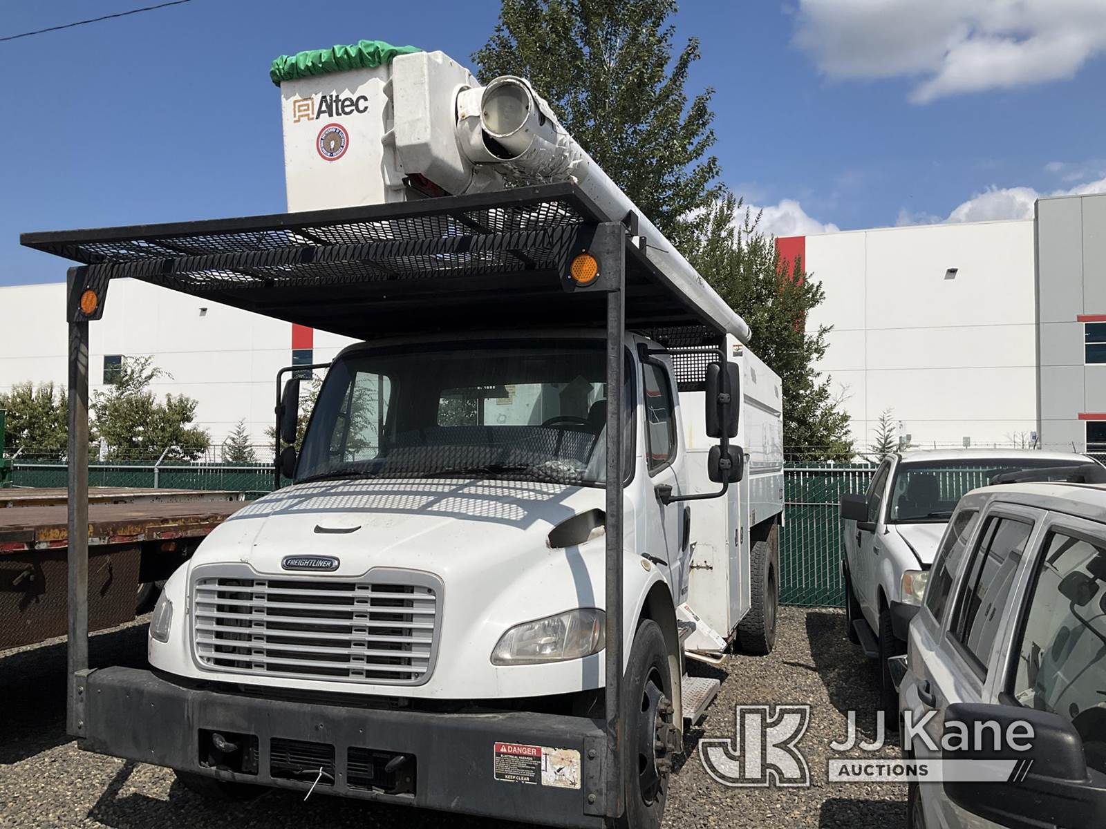 2011 Altec LRV55, 60 ft, Over-Center Bucket Truck For Sale | Portland, OR | PO32L ...