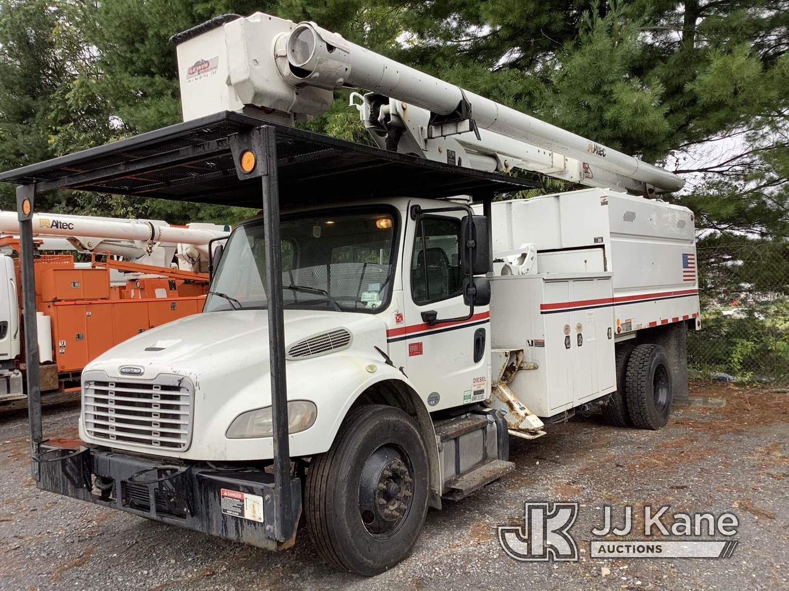 2012 Altec LRV-60E70, 350 Lb 75 ft, Over-Center Elevator Bucket Truck ...