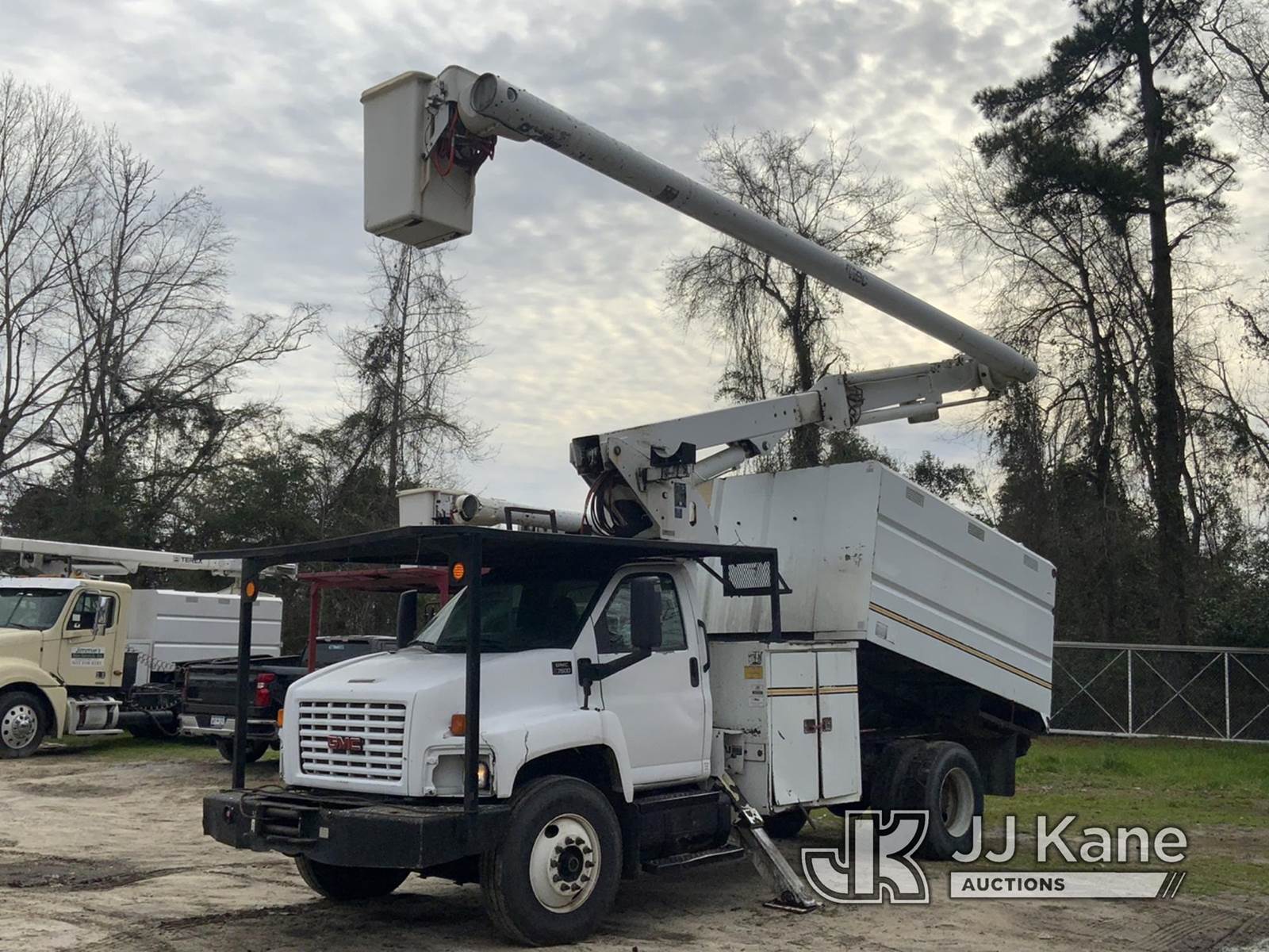 2005 Altec LRV-55, 60 ft, Over-Center Bucket Truck For Sale, 112,058 Miles | Kingstree, SC ...