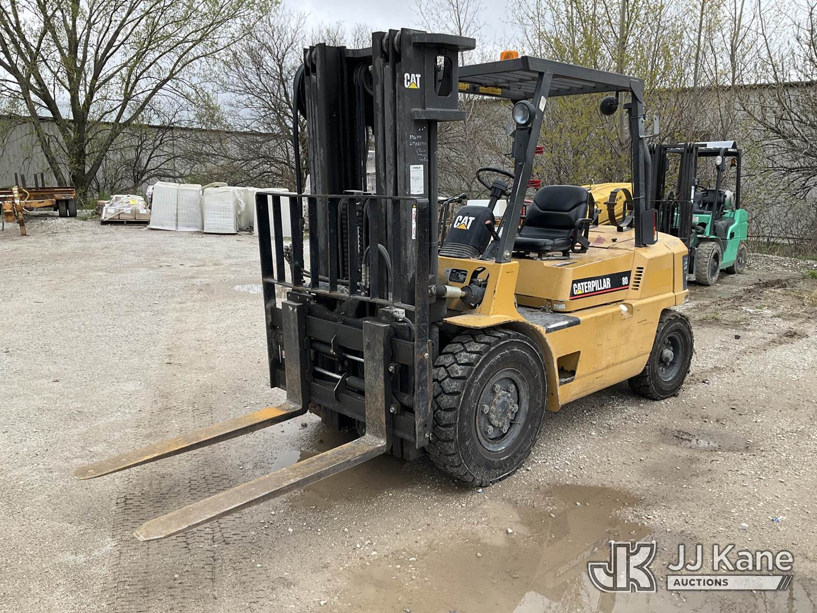 2000 Caterpillar GP40 Solid Tired Forklift For Sale, 4,017 Hours | Des ...