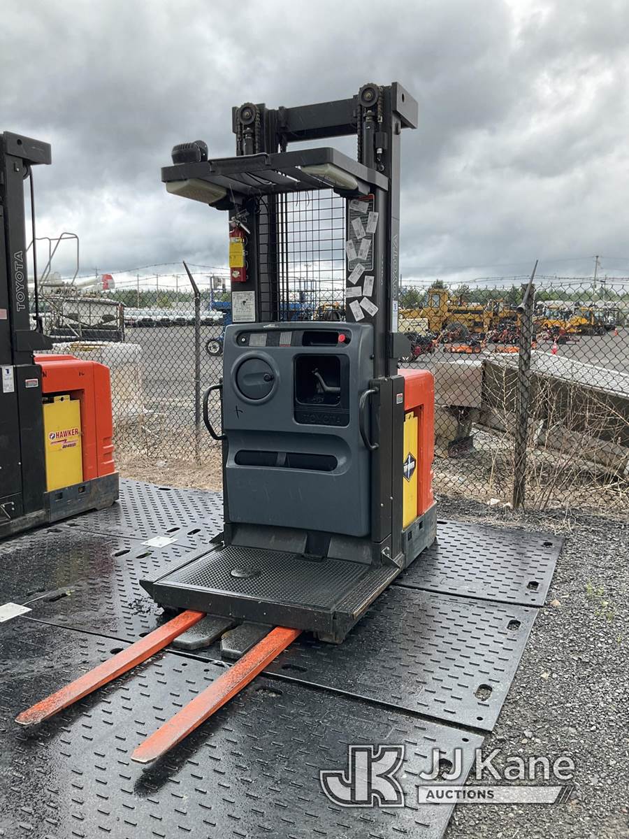 Toyota 7BPUE15 Stand-Up Forklift Order Picker For Sale | Rome, NY ...