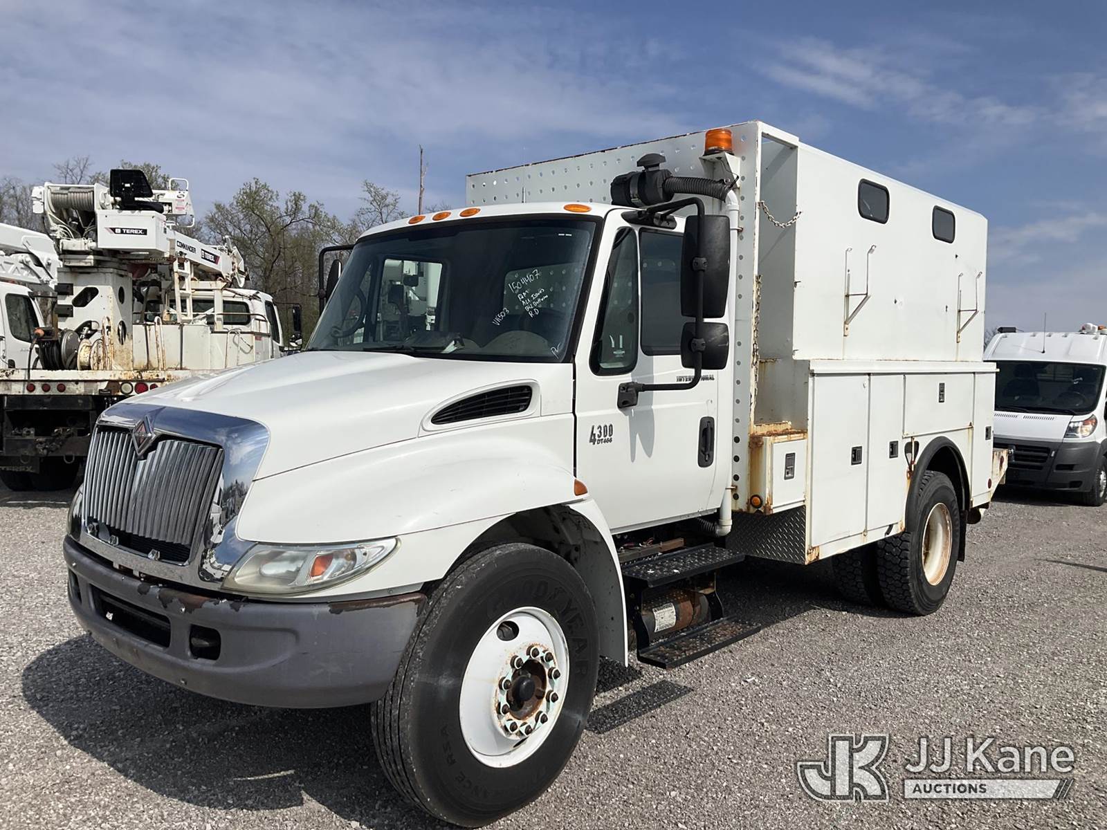 2007 International 4300 Enclosed Utility/Air Compressor Truck For Sale ...