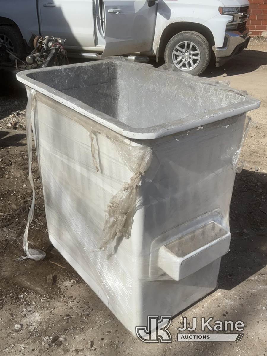 Two Man Bucket For Sale | Des Moines, IA | DI021 | MyLittleSalesman.com