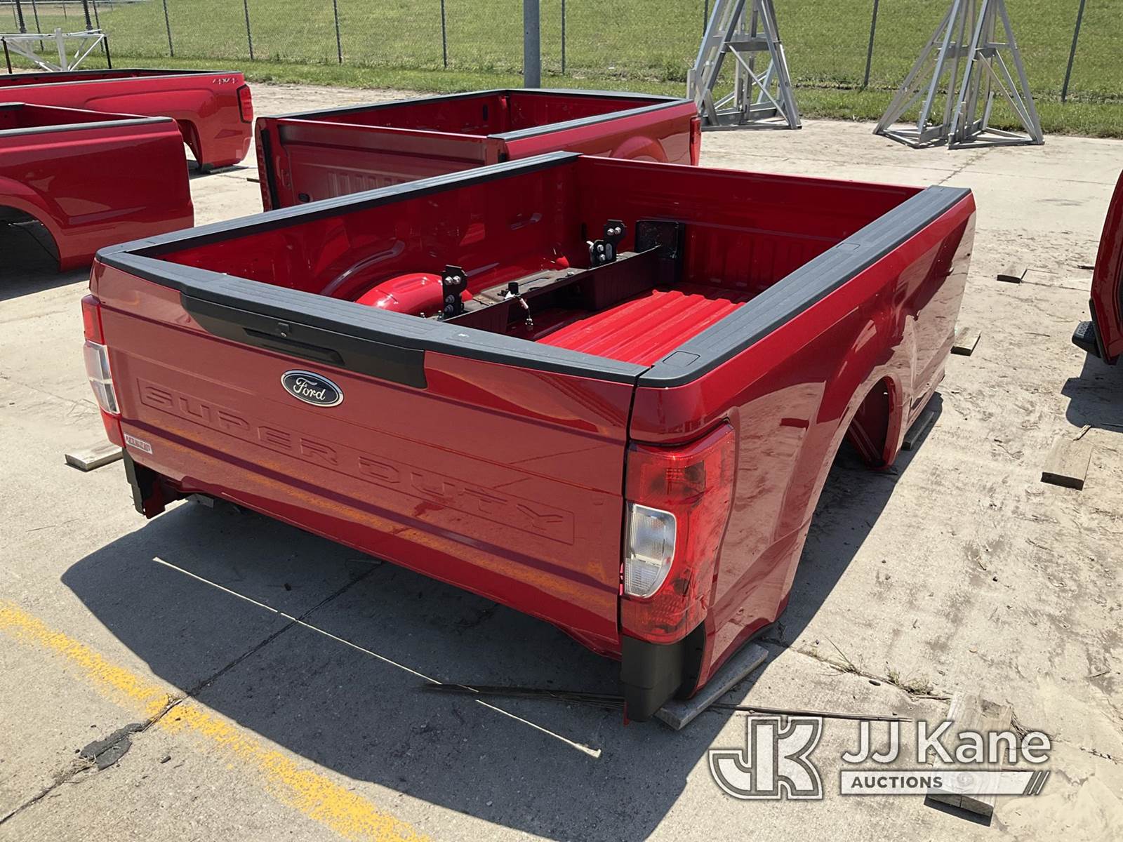 2020 Ford Super Duty Truck Bed With rear bumper Backup camera (Light ...