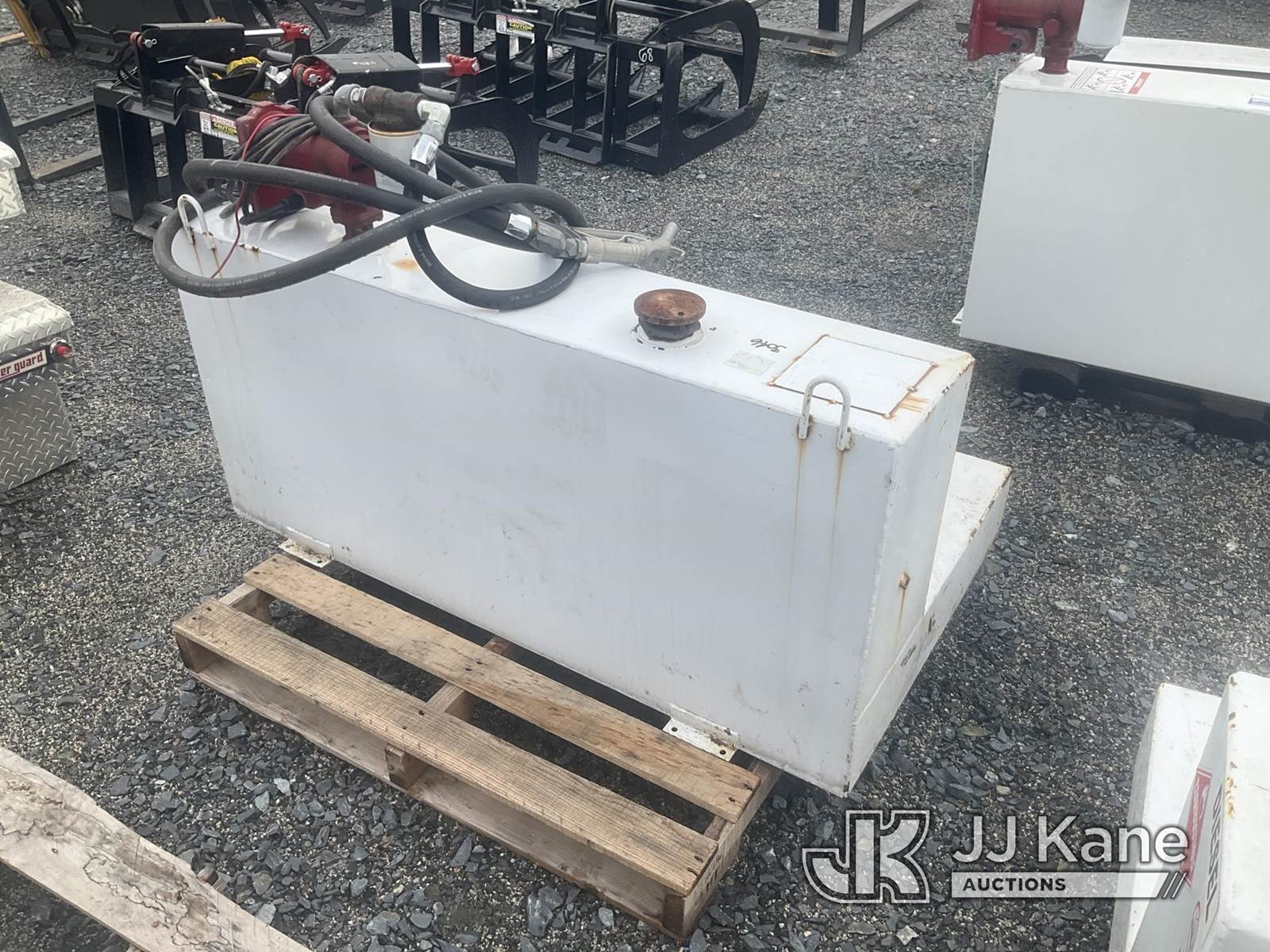 88 Gallon L-Shaped Fuel Tank w/pump NOTE: This unit is being sold AS IS ...