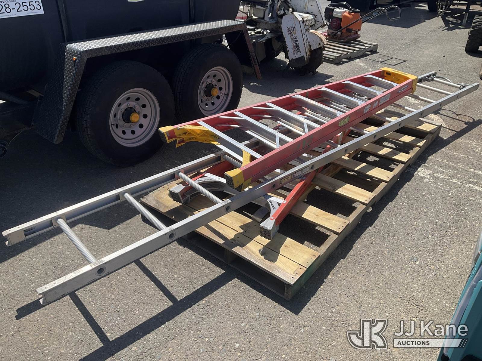 Pallet of (3) Ladders For Sale | Dixon, CA | 13520911 ...