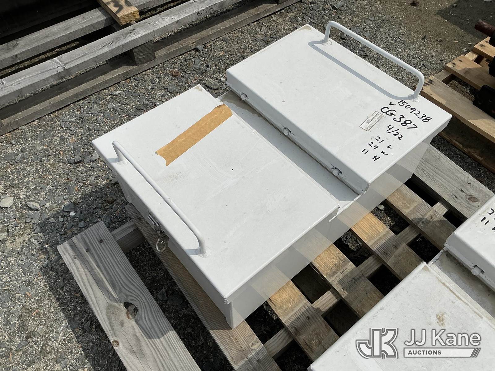 (1) 21 in x 29 in x 11 in White 2 Compartment Small Top Opening Box ...