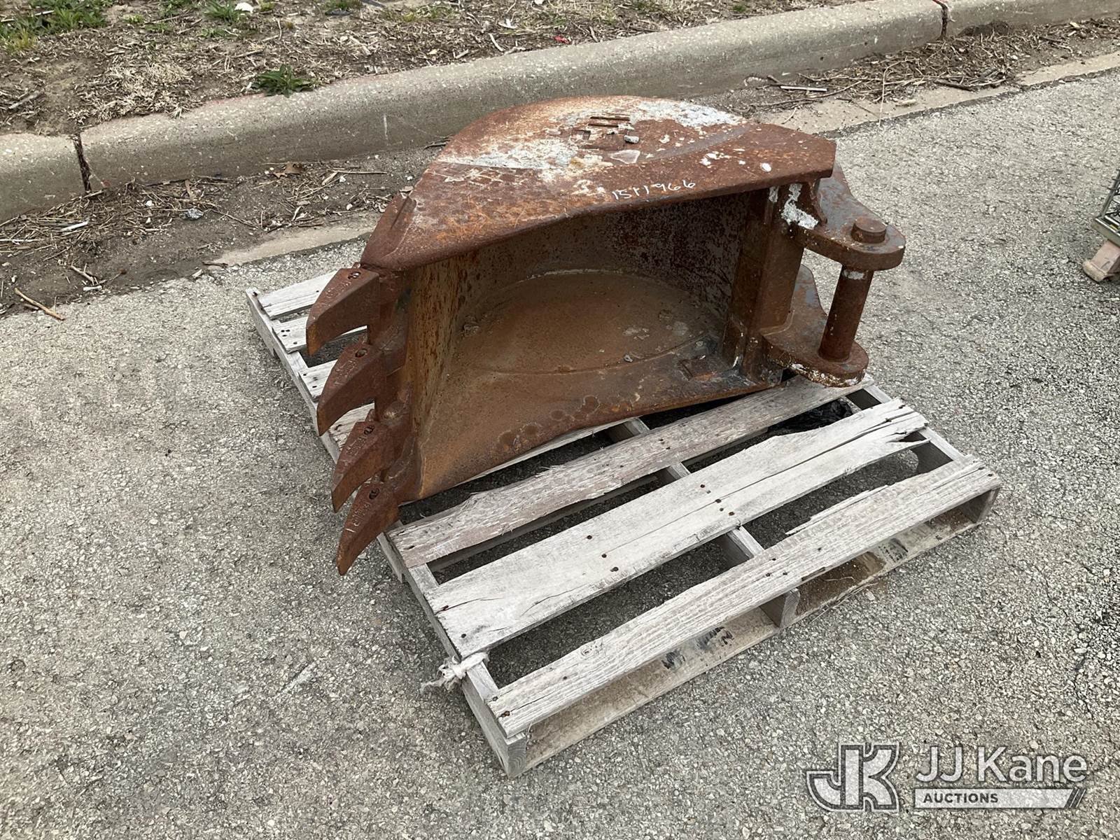 (18 Inch Tooth Excavator Bucket) For Sale | Kansas City, MO | K1966 ...