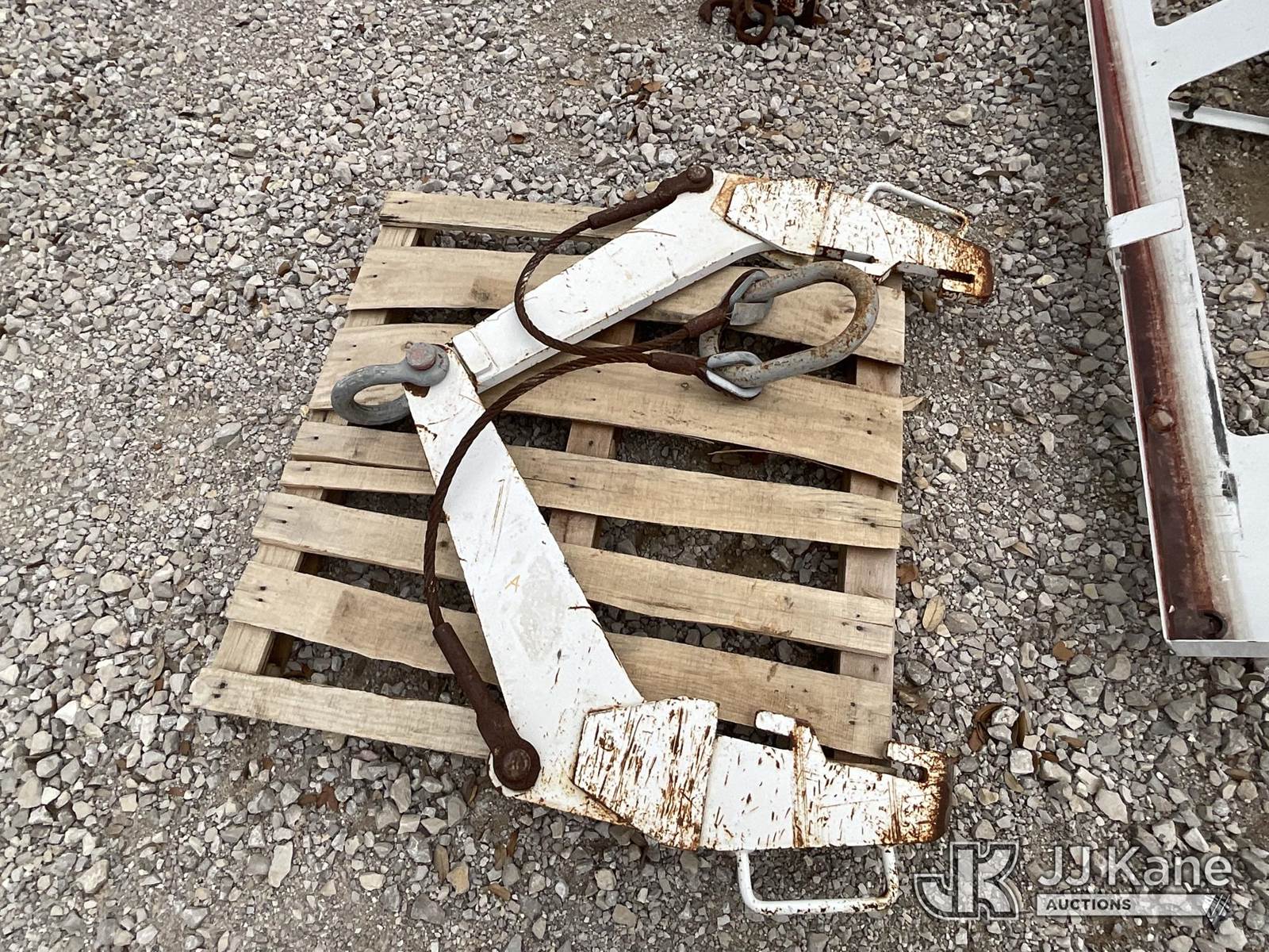 Hoist with Lifting Arms For Sale | Johnson City, TX | 14517 ...