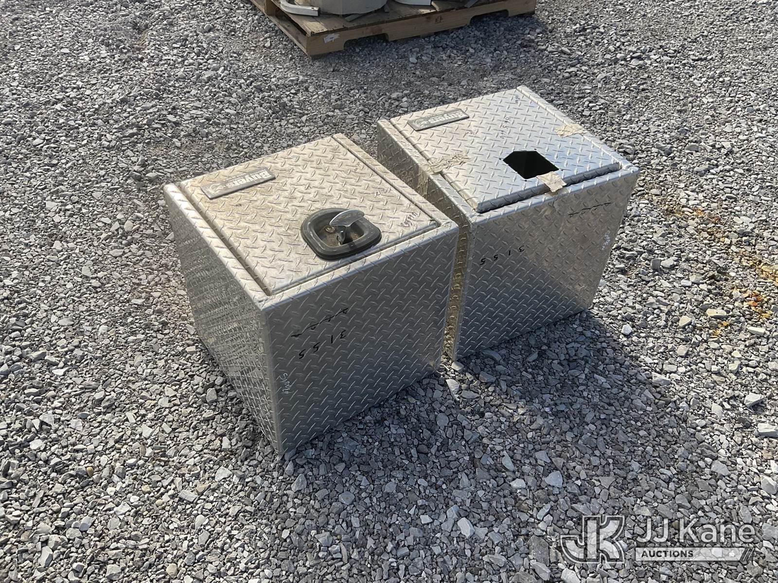 (2) Cargo Boxes (Condition Unknown) For Sale | Verona, KY | VK001 ...