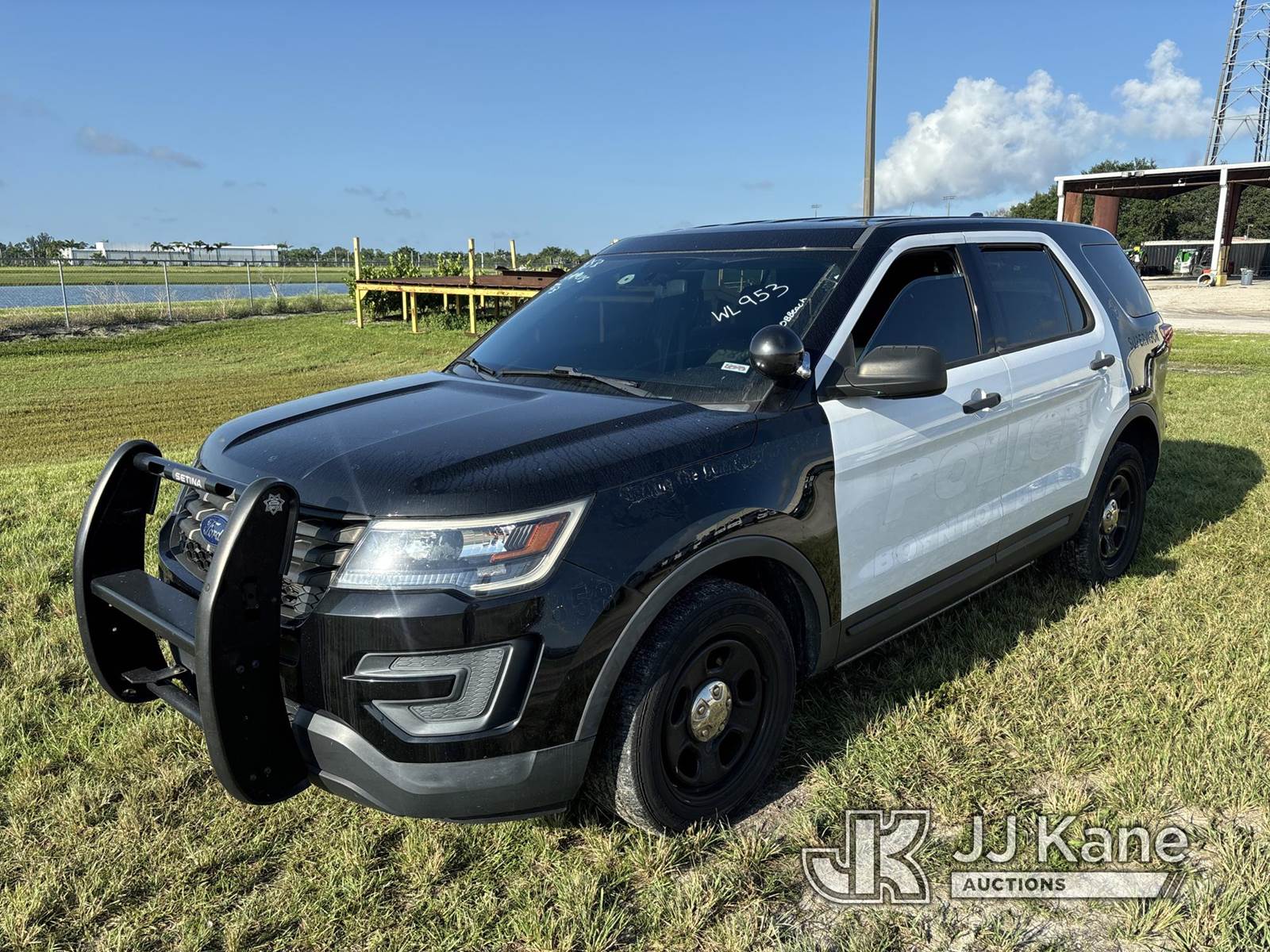 2018 Ford Explorer AWD Police Interceptor 4-Door Sport Utility Vehicle ...