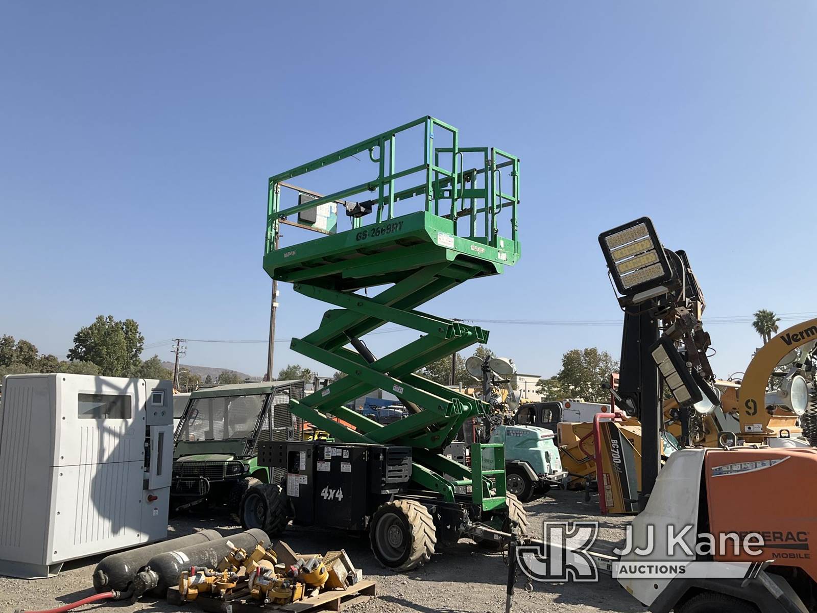2015 Genie GS2669RT Rough Terrain Scissorlift 4X4 Self-Propelled ...