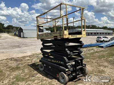SkyJack SJ4626 Self-Propelled Scissor Lift For Sale | Thonotosassa, FL ...