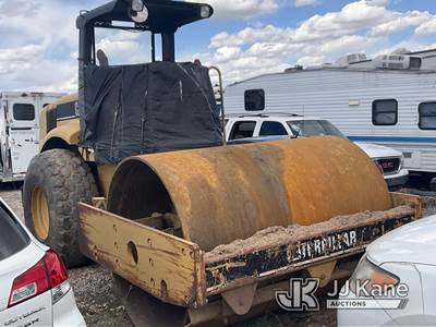 2000 Caterpillar CS-563D Smooth Drum Roller Compactor For Sale, 4,888 ...