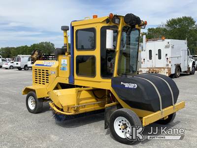 2013 Superior Broom DT80-CT Mid-Mount Sweeper For Sale, 445 Hours ...