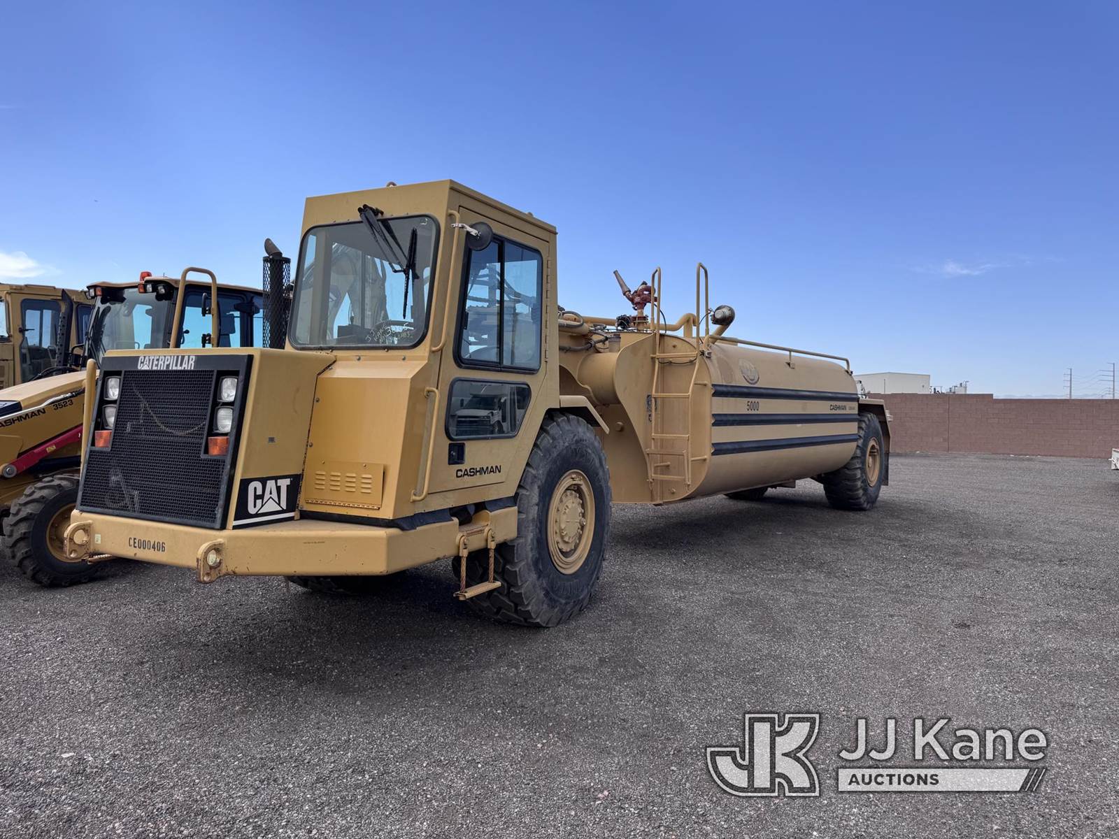 2007 Caterpillar 613C Tanker Truck Tank Truck For Sale, 1,286 Hours ...