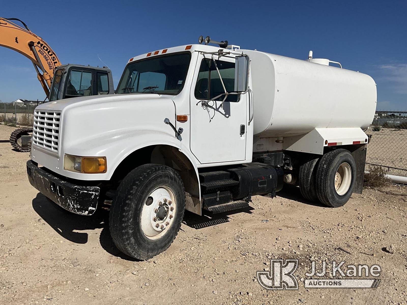 1998 International 4900 Water Tank Truck For Sale, 289,511 Miles | San ...