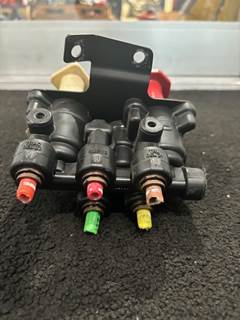 Bendix Air Brake Valve For Sale | Hialeah, FL | 4790208 ...