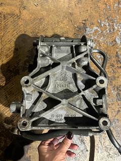 Paccar MX-13 Fuel Filter Base For Sale | Hialeah, FL | 1829370 ...