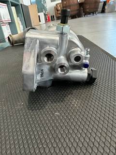 Isuzu 6HK1 Diesel Engine Fuel Filter Assembly 8981627472 For Sale ...