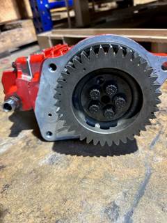 Cummins ISX15 Diesel Engine Fuel Pump 2872661,2872560,2872389 Being ...