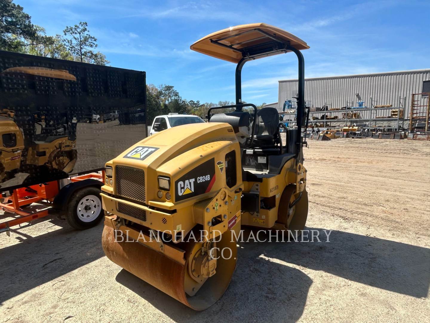 2019 Caterpillar CB24 Smooth Drum Roller Compactor For Sale, 1,123 ...