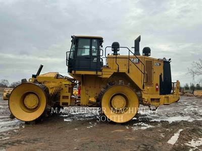 2024 Caterpillar 826 Landfill Compactor For Sale, 1,185 Hours ...