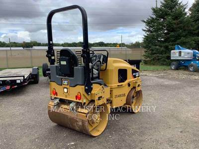 2018 Caterpillar CB24B Tandem Vibratory Roller Compactor For Sale ...