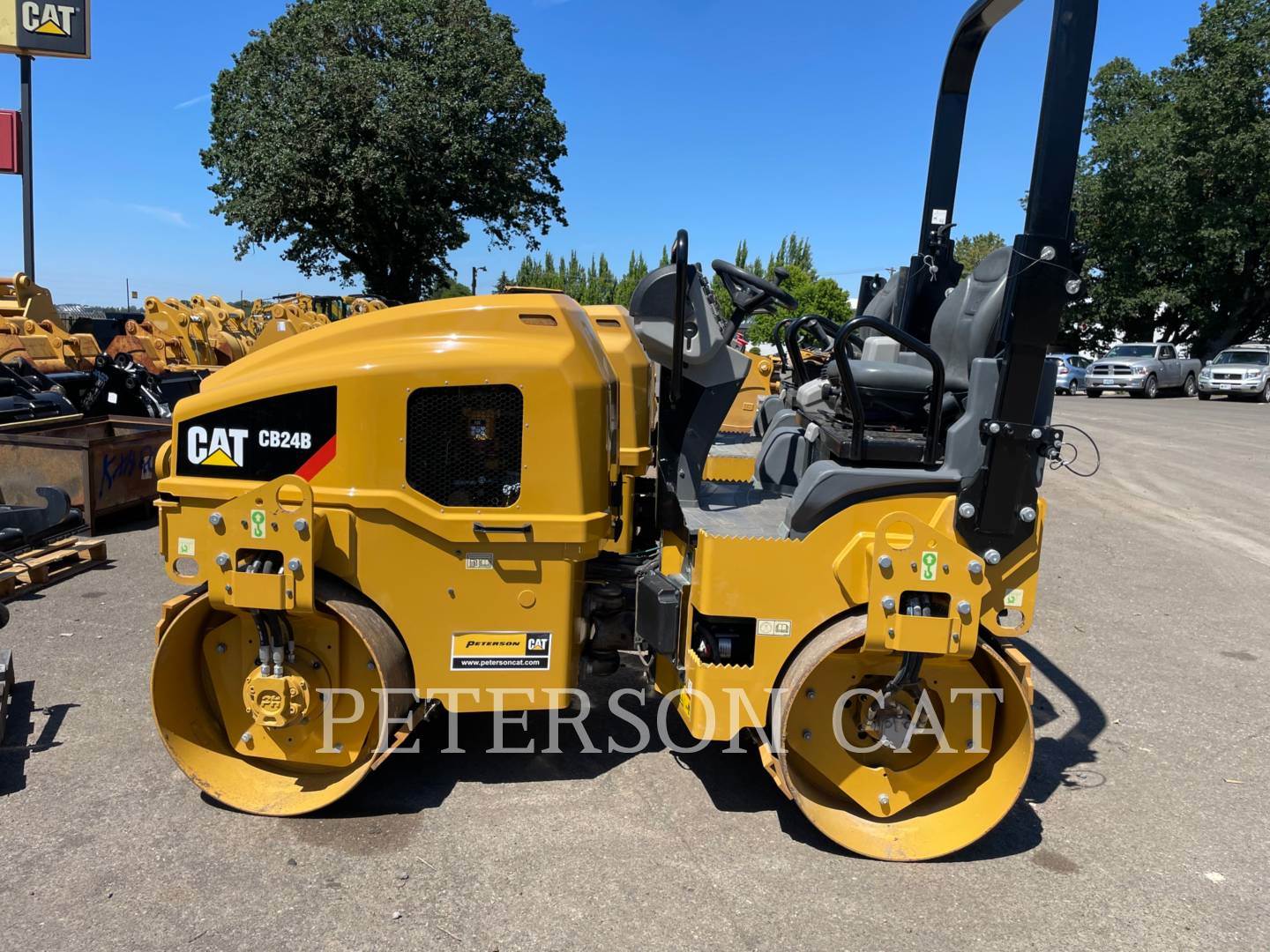 2020 Caterpillar CB24B Tandem Vibratory Roller Compactor For Sale, 35 ...