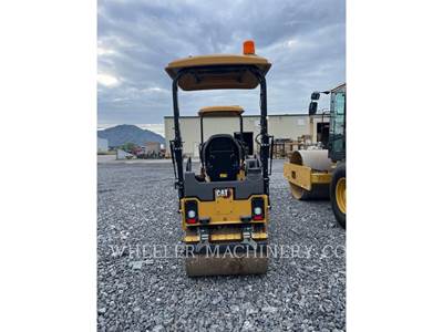 2023 Caterpillar CB2.5 GC Smooth Drum Roller Compactor For Sale, 122 ...