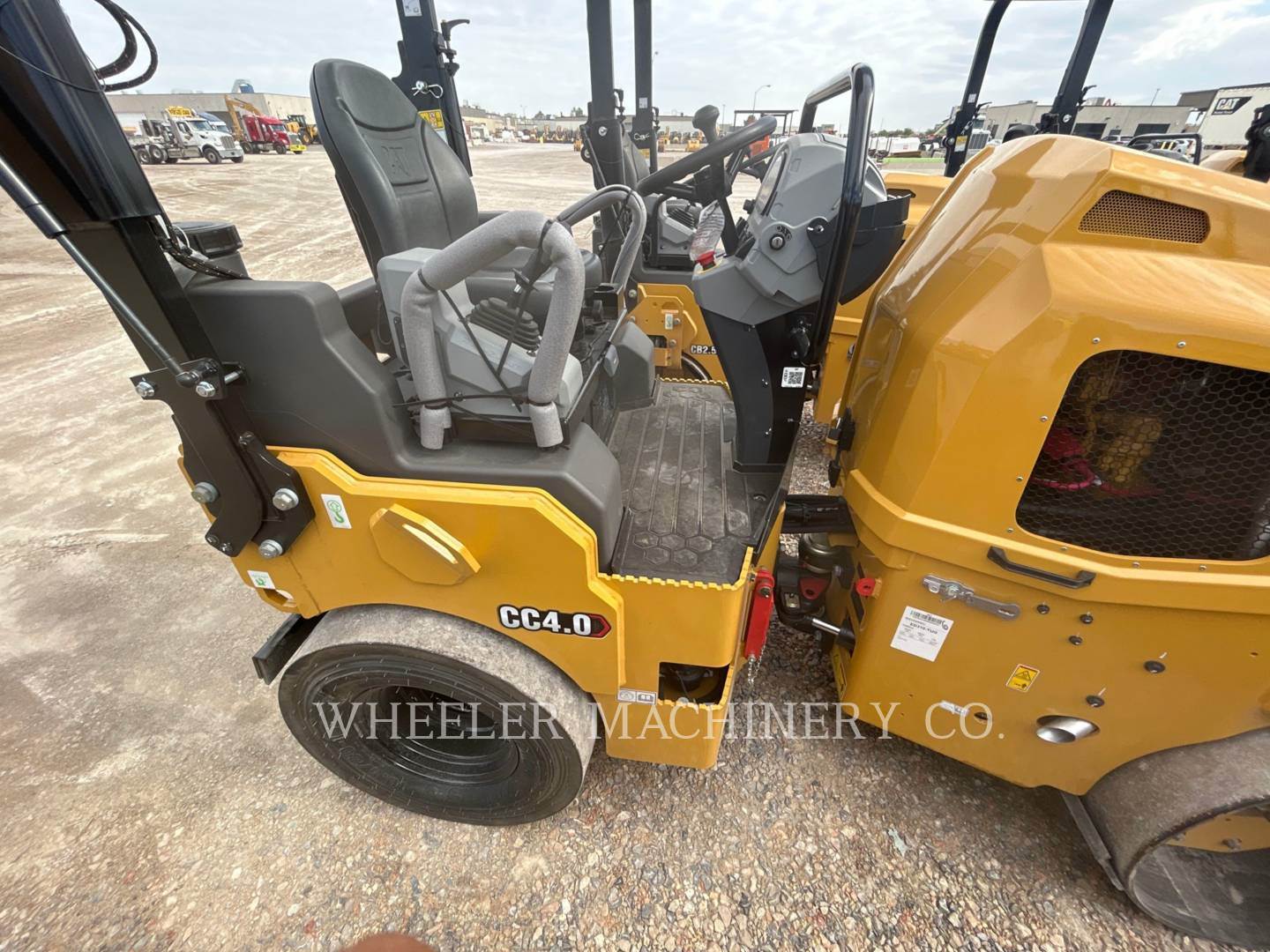 2023 Caterpillar CC4.0 Smooth Drum Roller Compactor For Sale, 16 Hours ...