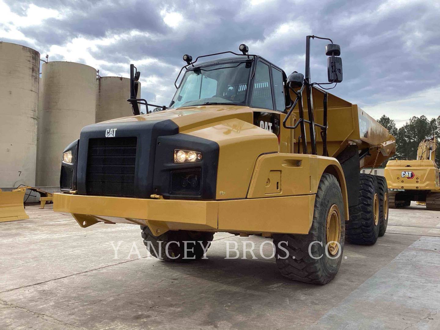 2014 Caterpillar 740B Articulated Dump Truck For Sale, 11,776 Hours ...