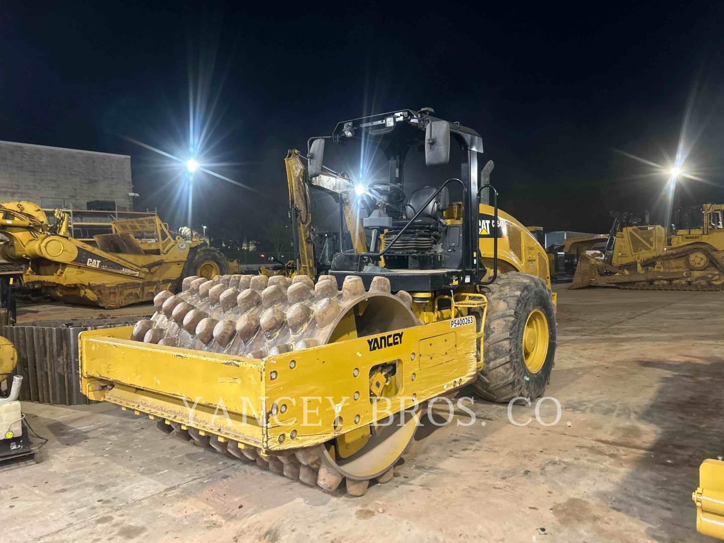 2019 Caterpillar CP54B Smooth Drum Roller Compactor For Sale, 2,681 ...