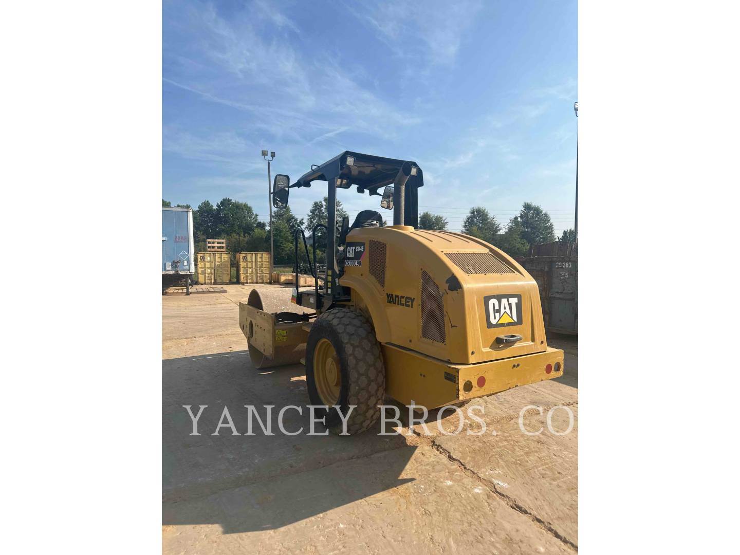 2016 Caterpillar CS44B Vibratory Soil Compactor For Sale, 1,538 Hours ...