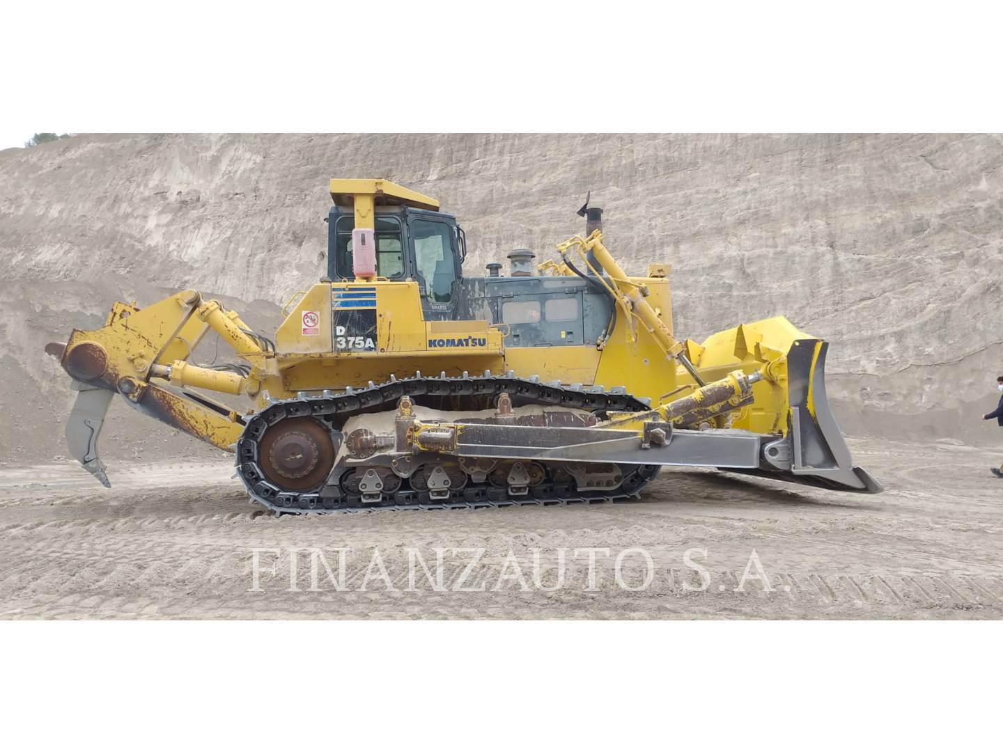 2005 Komatsu D375 Dozer For Sale, 12,880 Hours | Madrid, Spain ...
