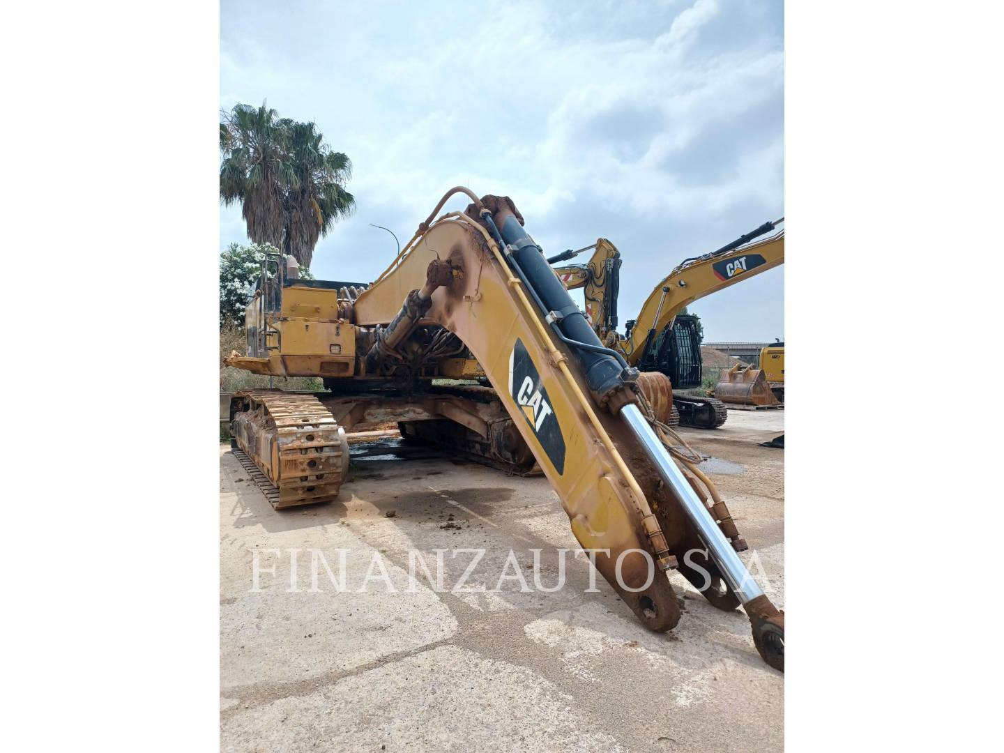 2011 Caterpillar 374D Excavator For Sale, 24,744 Hours | Valencia ...